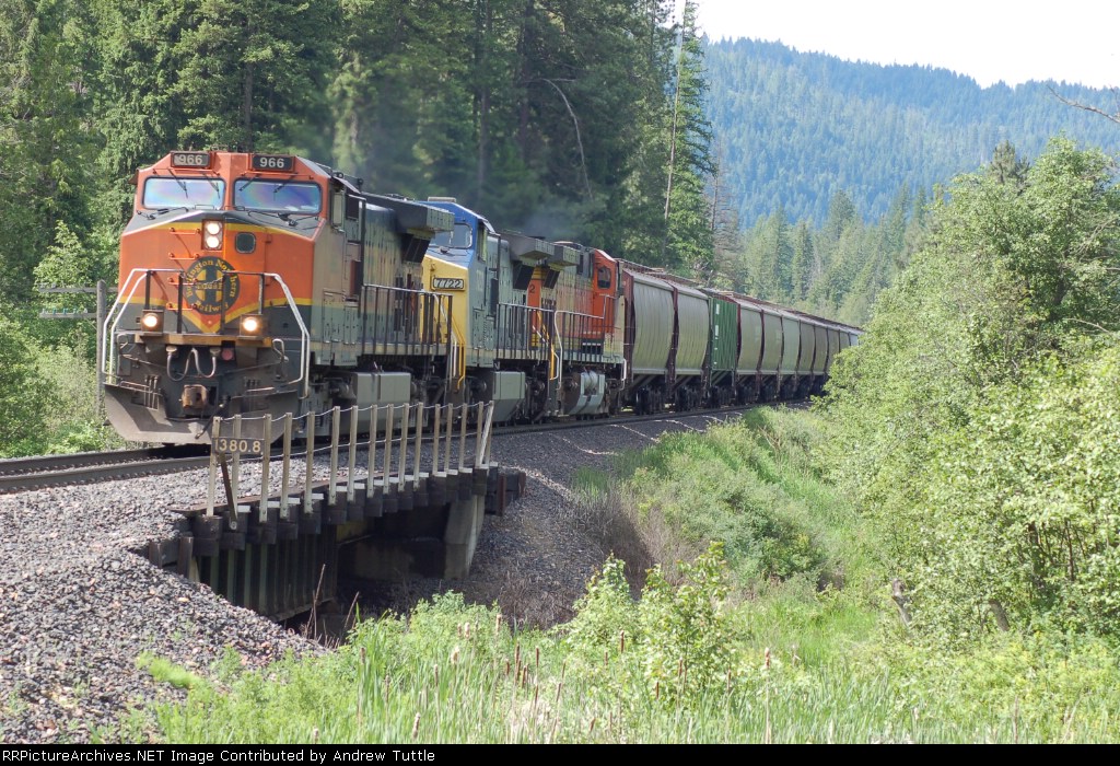 BNSF 966